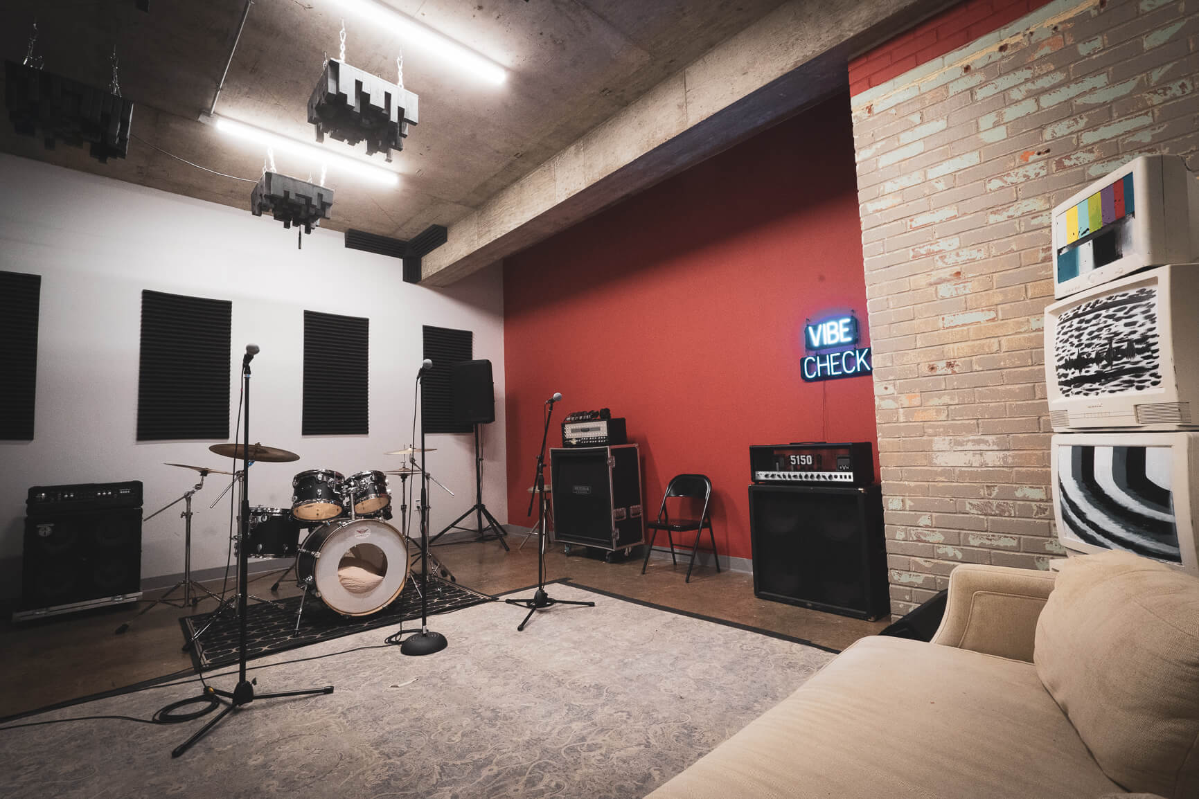 SEE INSIDE BAND REHEARSAL - Band Barracks